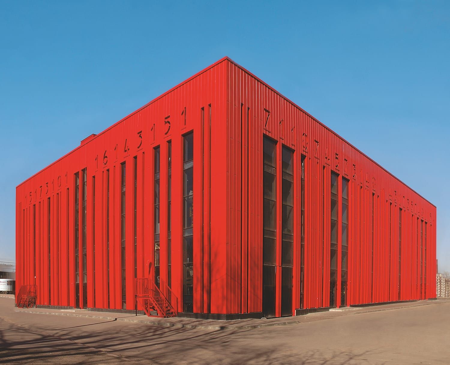 7 Architectural Masterpieces in Red | The Study