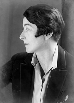 Designers to Know: Eileen Gray - The Study