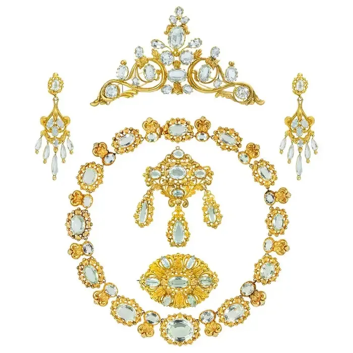 What Is a Parure When It Comes to Jewelry? | The Study
