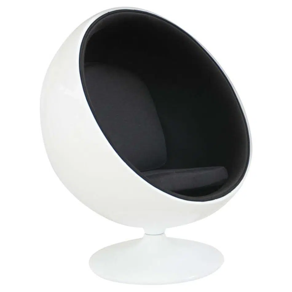 The History of the Ball Chair, a Space Age Masterpiece | The Study