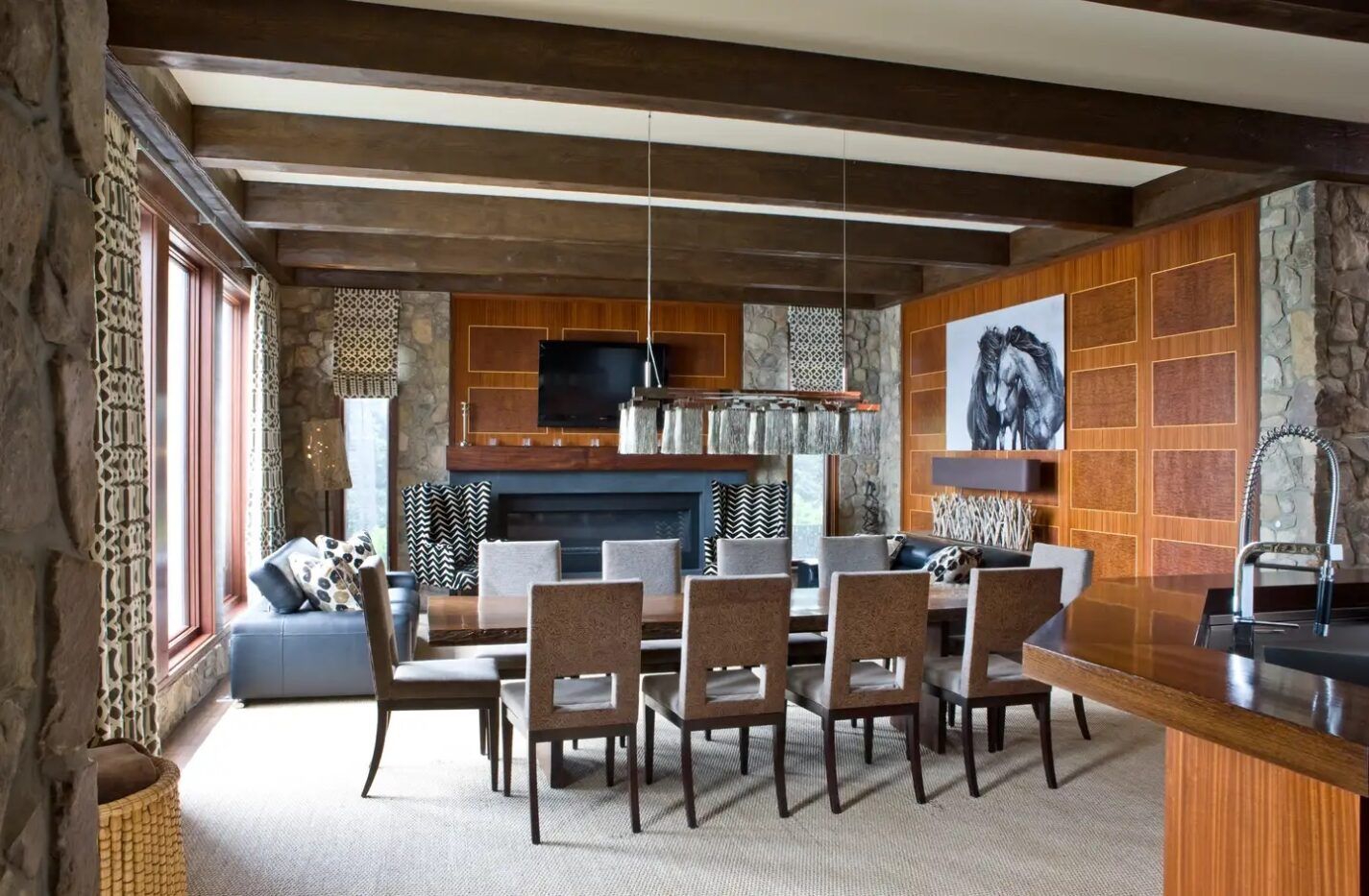 12 Rooms Where Warm and Wonderful Wood Paneling Gets a Fresh Take | The ...