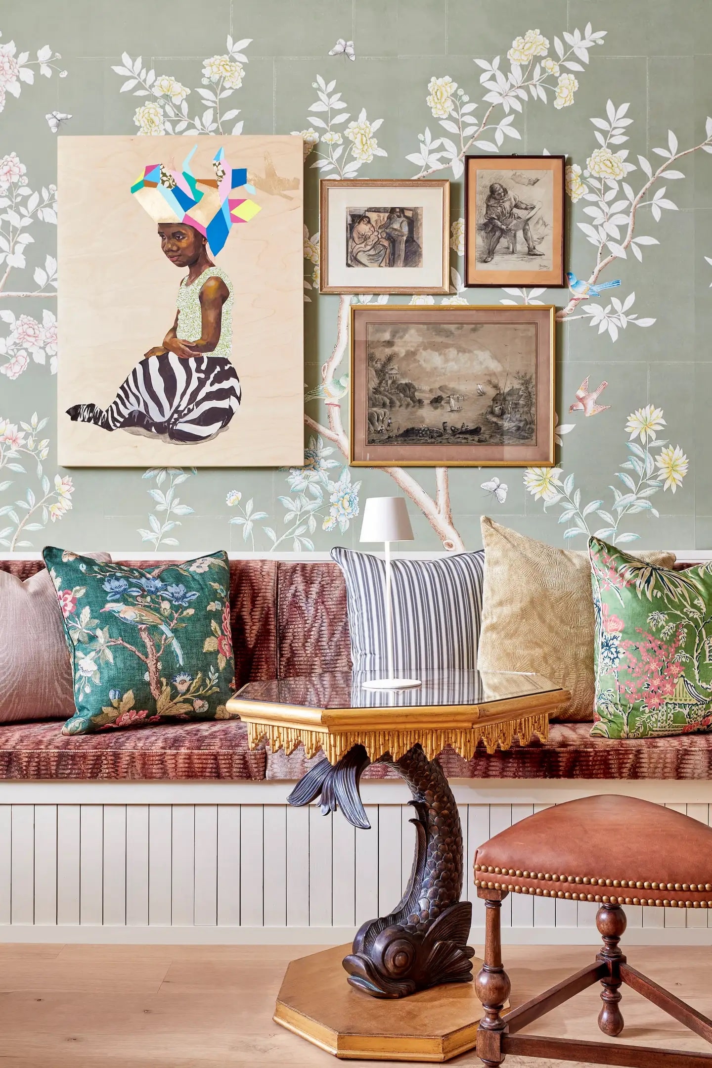 Gallery Walls Galore from 1stDibs 50 Designers Prove That More Is More ...