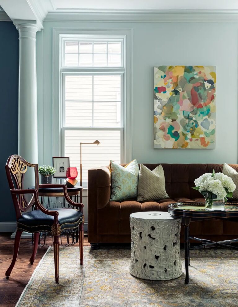 12 Sensational Interiors Energized by Abstract Art - The Study