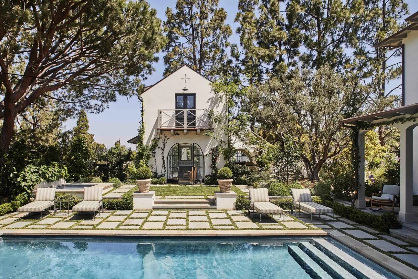 39 Incredible Swimming Pools | The Study