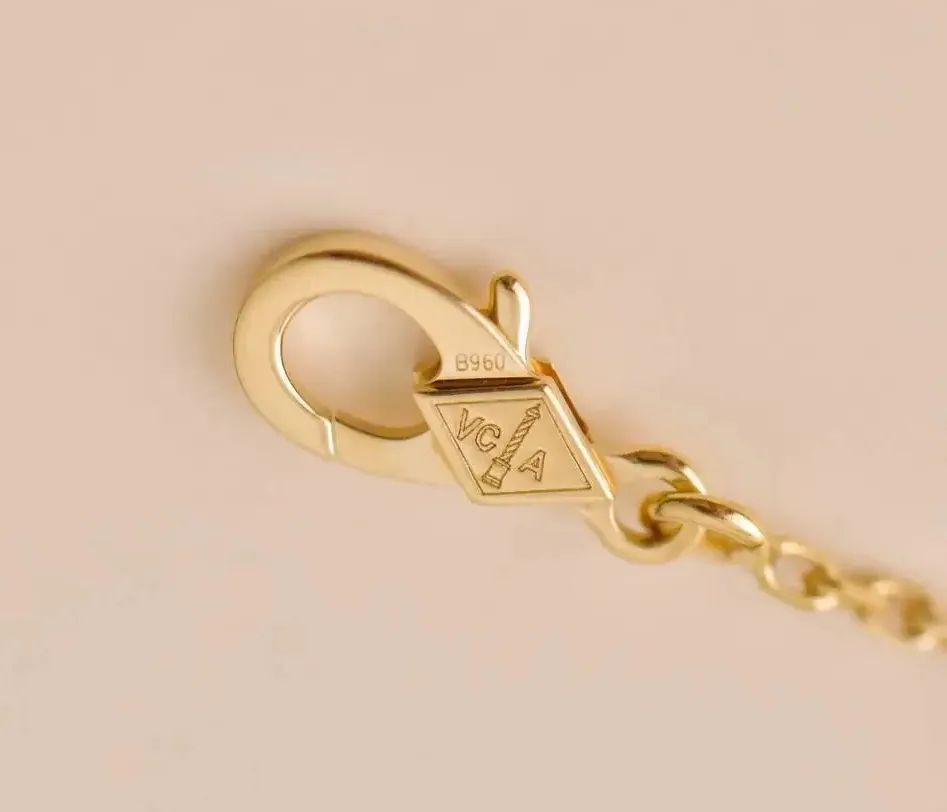 How to Spot a Fake Van Cleef & Arpels Necklace | The Study