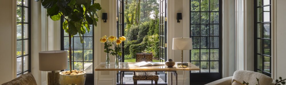 A Room We Love from the 1stDibs 50: Victoria Hagan - The Study