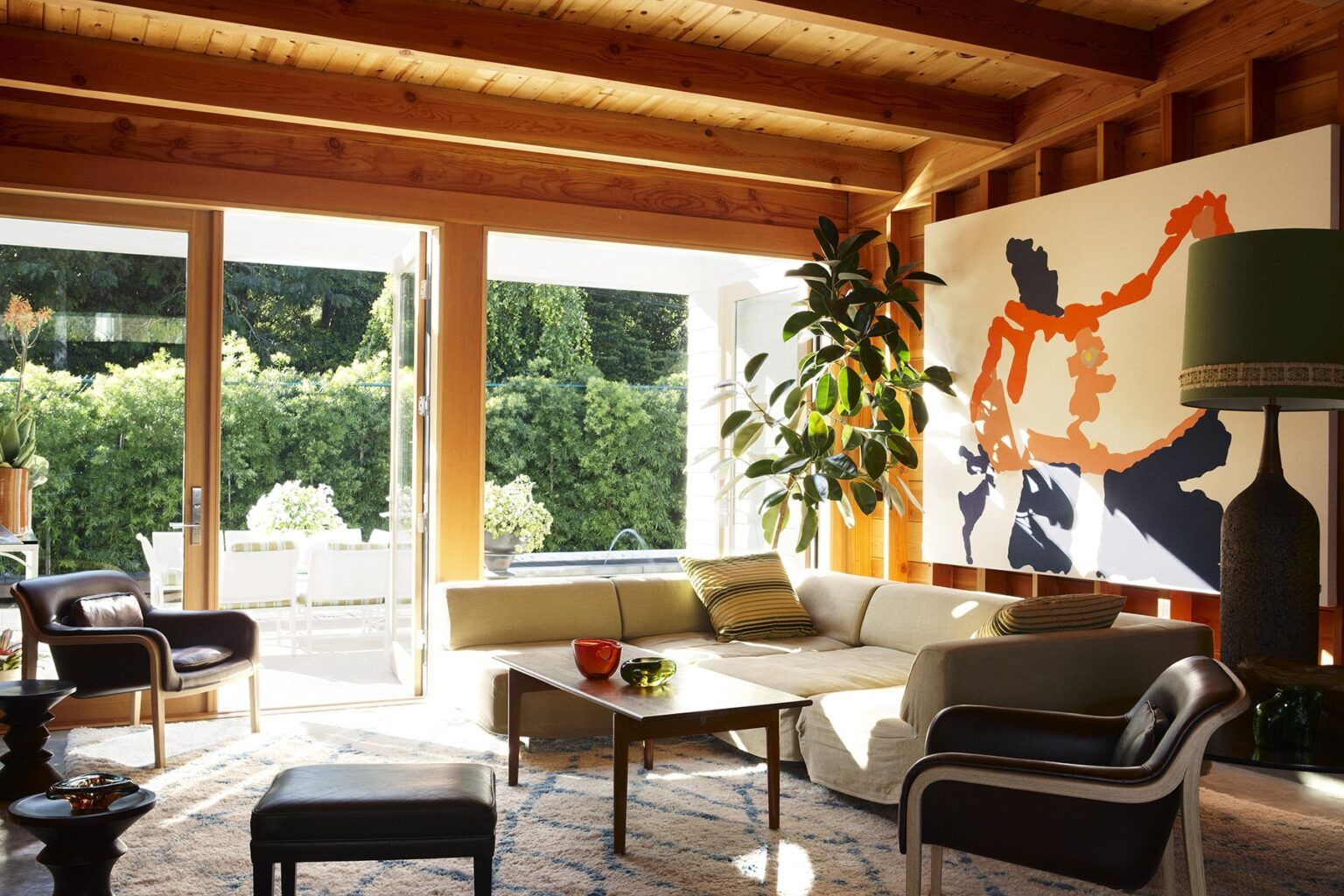 California Interiors: 18 Examples of Coastal Chic Decor