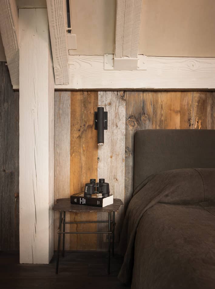 17 Interiors with Rustic Reclaimed Wood - The Study